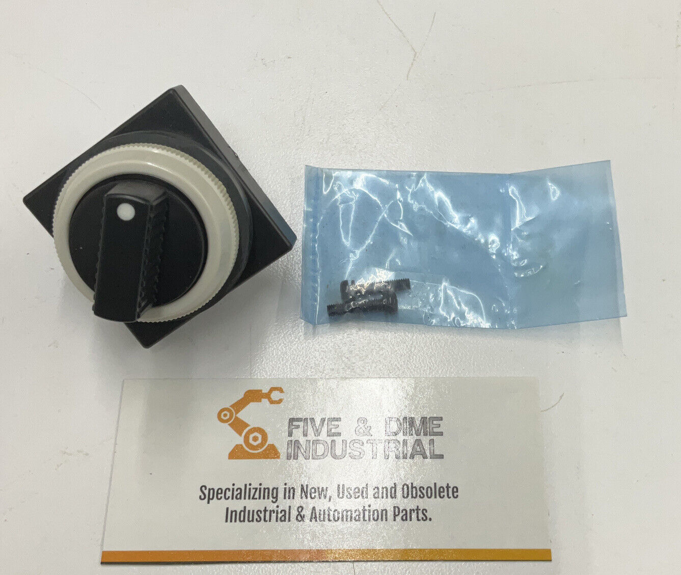 SMC VM-34CB 90° Selector Switch | Five and Dime Industrial LLC